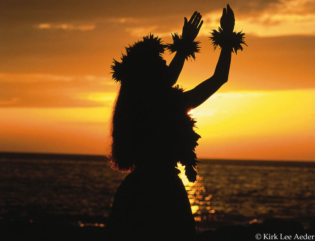 Living Aloha | Learn to Surf Kona