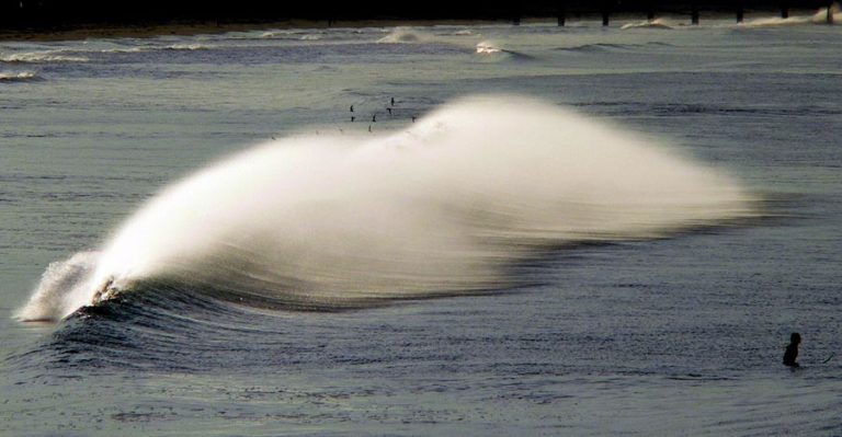 How to Correctly Read a Surf Report